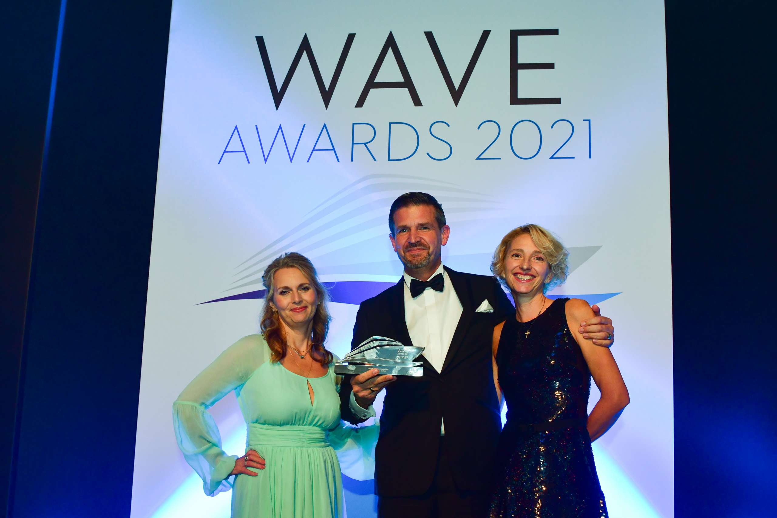 The Wave Awards – Returning in 2022 – Real Response Media